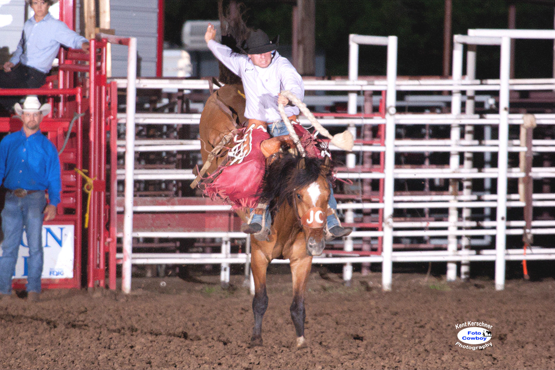 Saddle Bronc Riding | Bennington PRCA Rodeo